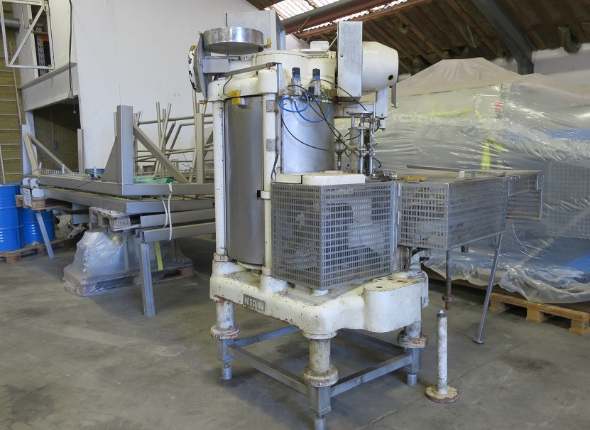 Automatic seamer Angelus 40P tooled for Dia 73 seaming Dia 70 necked ...